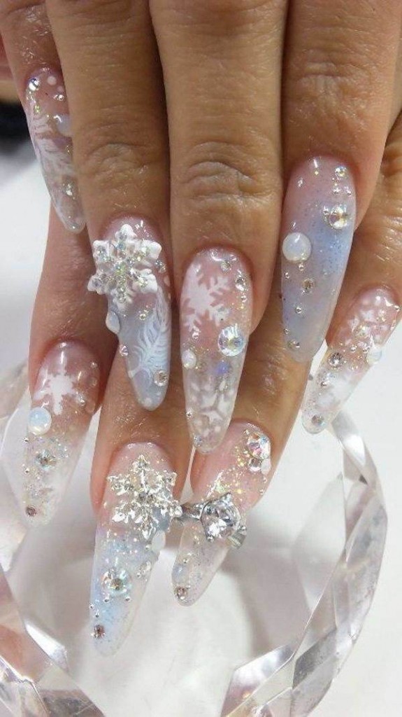54+ Stunning Wedding Nails Designs (2024)