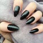 31 Short Pointy Nails Design and Trends in 2024