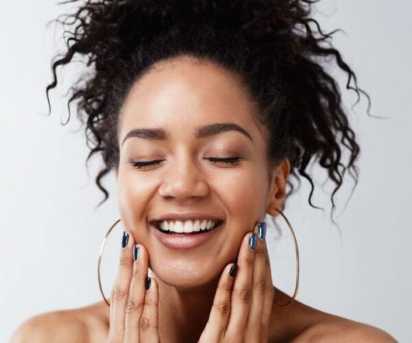 7 Best Ways to Tighten Skin on Your Face and Body